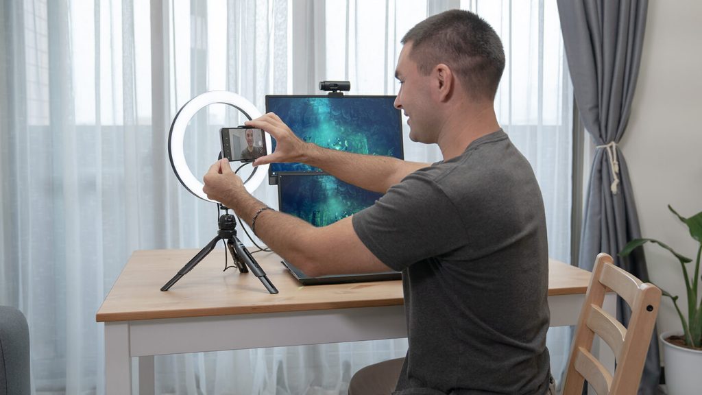 LIGHT 10 - Simplify | Amplify