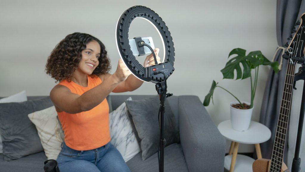 LIGHT 14 - Simplify | Amplify