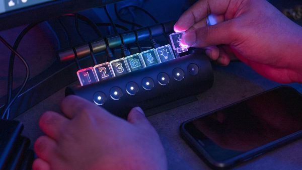 HUB CTRL 7 - Simplify | Amplify