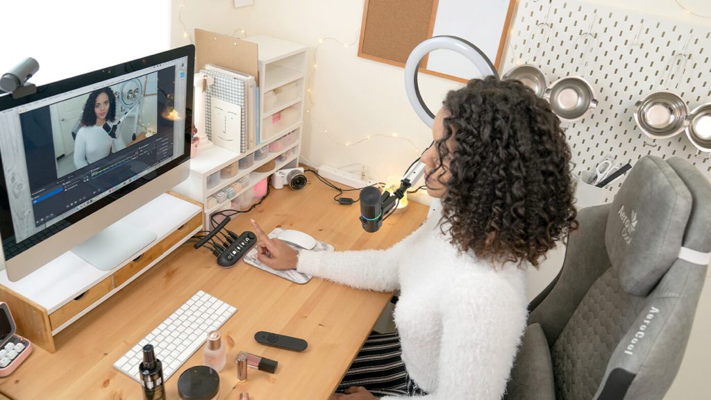 HUB DECK 5 - Simplify | Amplify