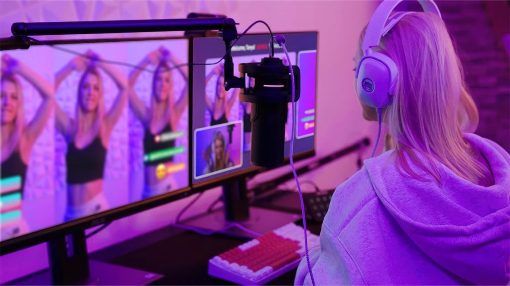 MIC PRO - Simplify | Amplify